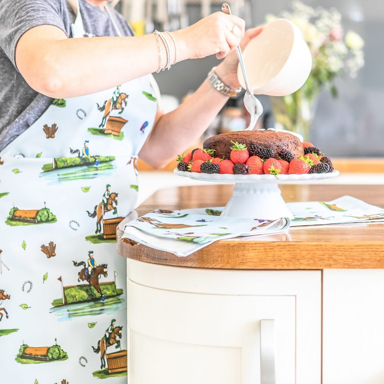 Emily Cole 'Cross Country’ Cotton Apron – The Glamorous Grub